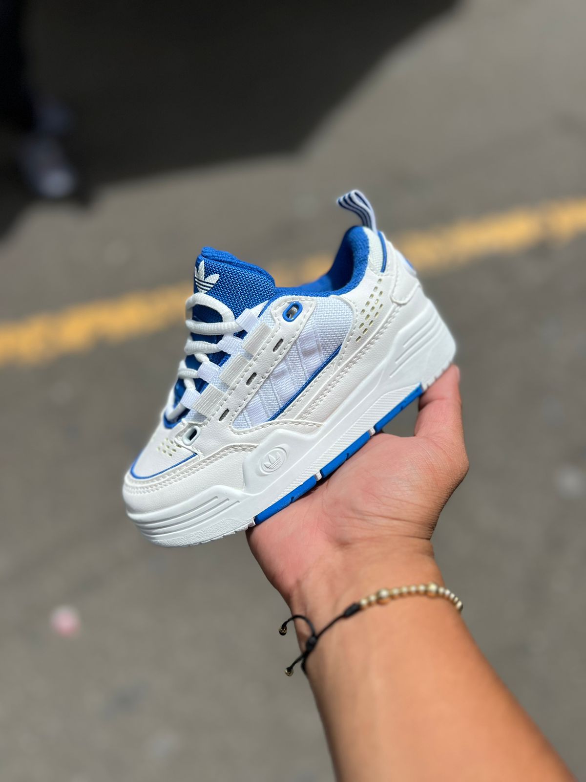 ADI2000 - BLANCO / AZUL – Marcoposhop